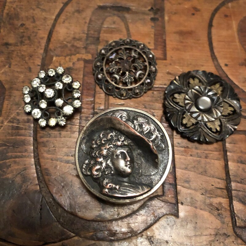 Antique Buttons - Etsy