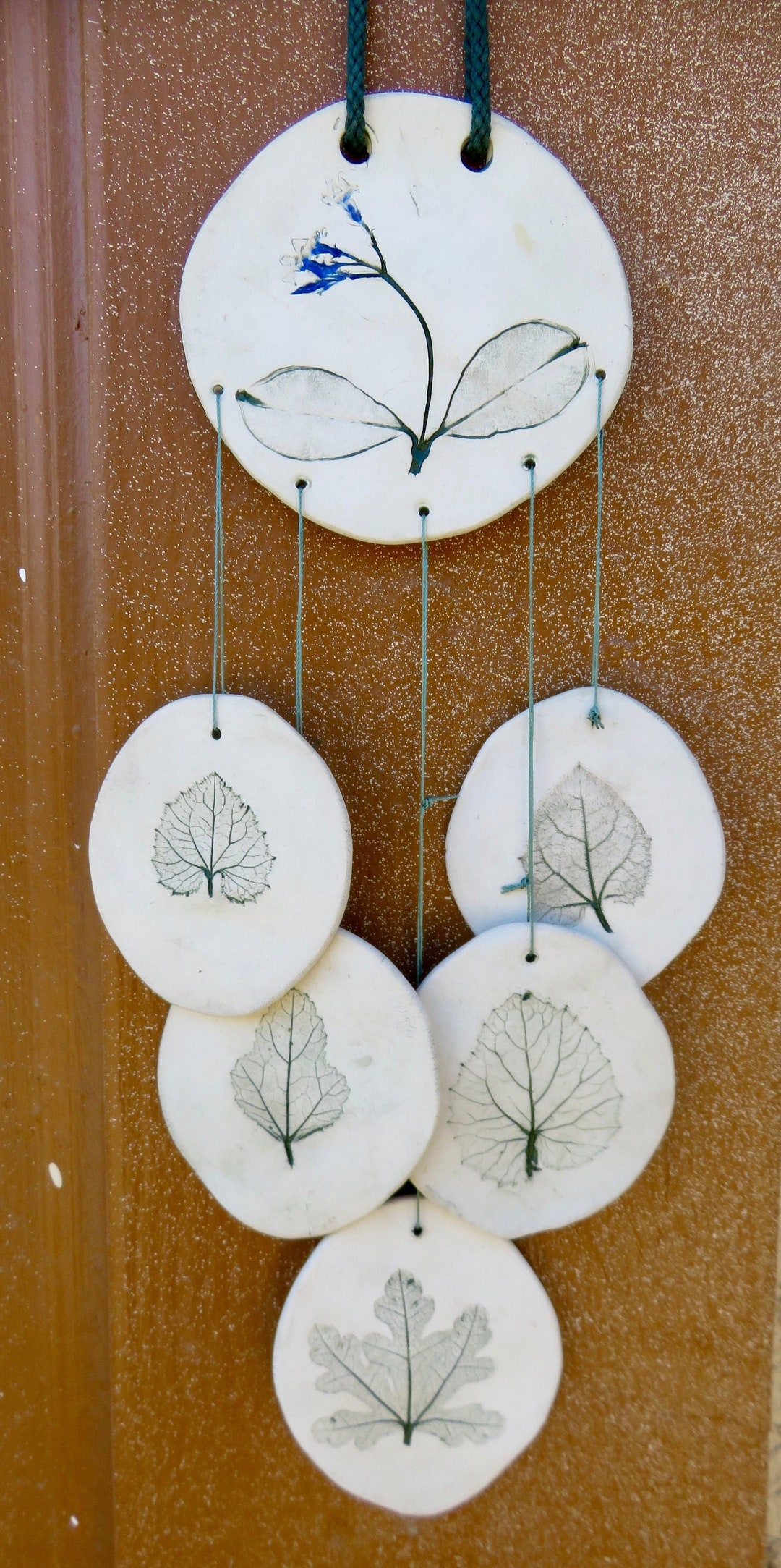 Handcrafted Porcelain Wind Chime, Floral and Green Leaf, 5 Suspended ...