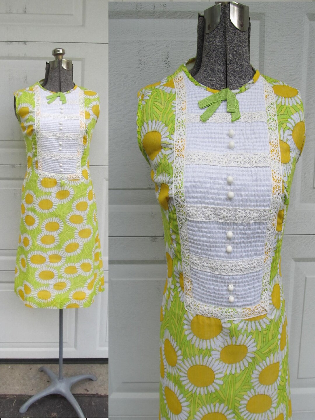 1960s Sundress With Daisy Flowers and White Lace Bib, S/XS - Etsy