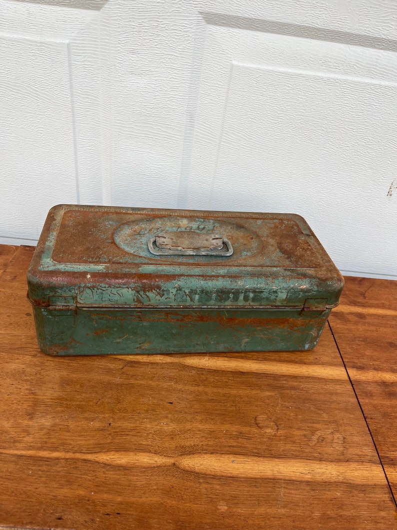 Vintage Midcentury Rusty Green Tool Box - Etsy