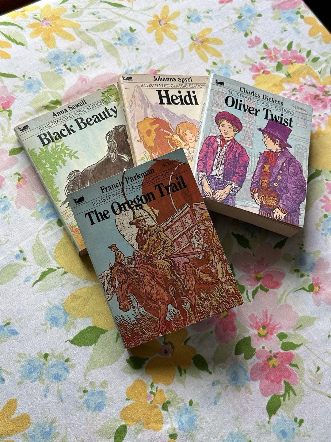 Vintage Moby Books Illustrated Classic Editions Lot of 4 Heidi Oliver ...