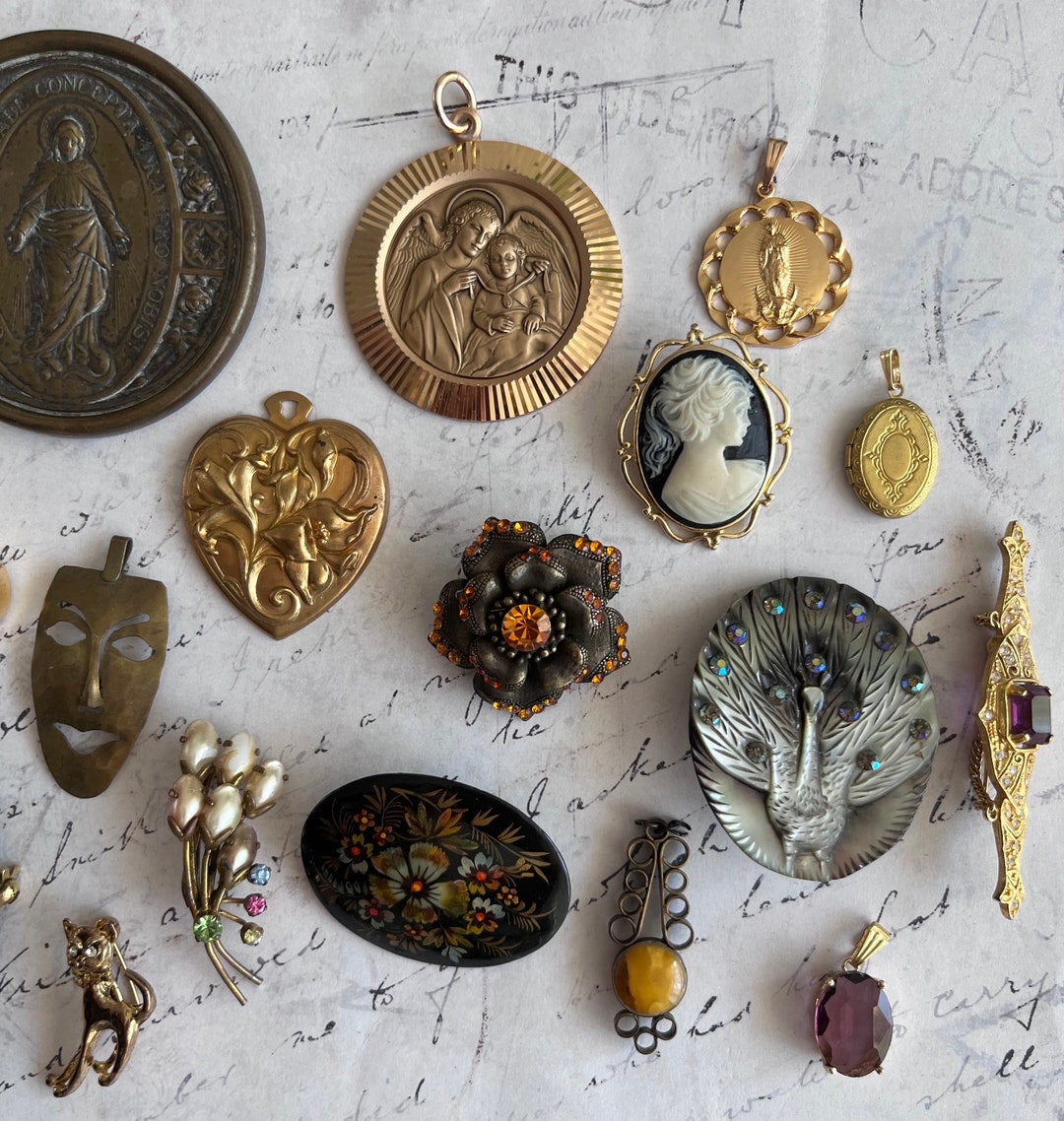 Beautiful Antique French Jewelry Broches Pendants Lockets Choose Your ...