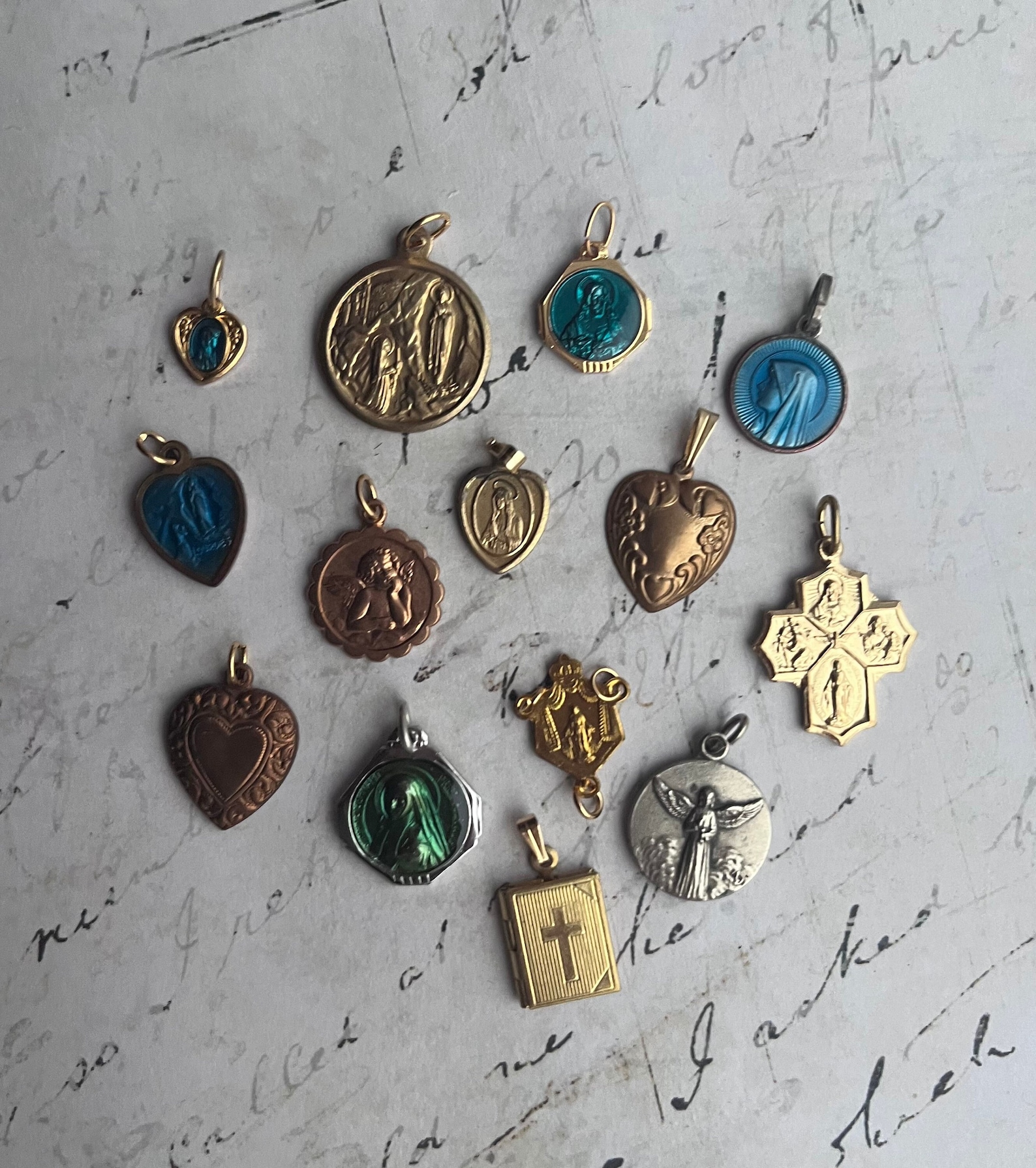 Lovely French Vintage Charms Religious Catholic Mary Rome Heart ...