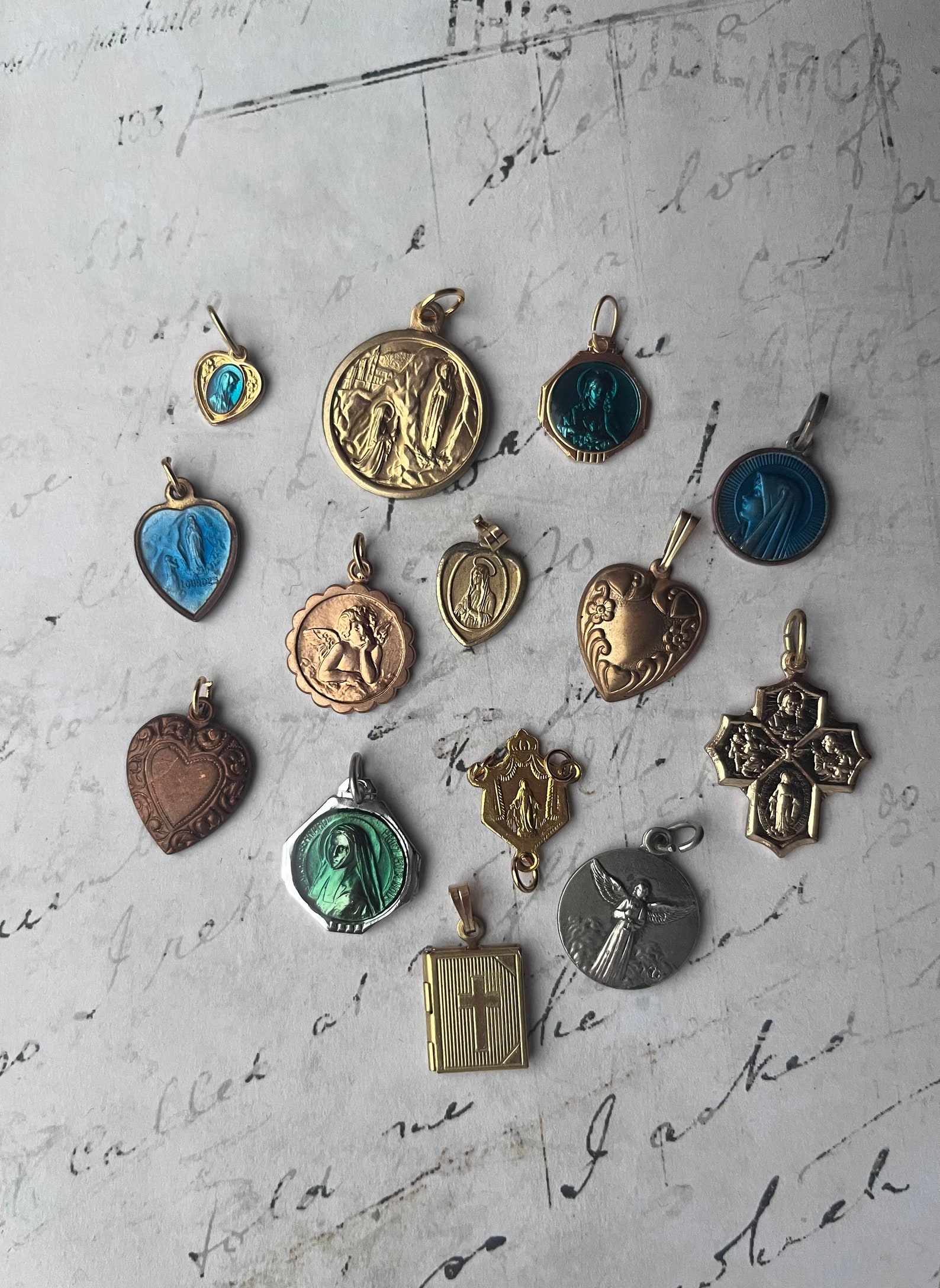 Lovely French Vintage Charms Religious Catholic Mary Rome Heart ...