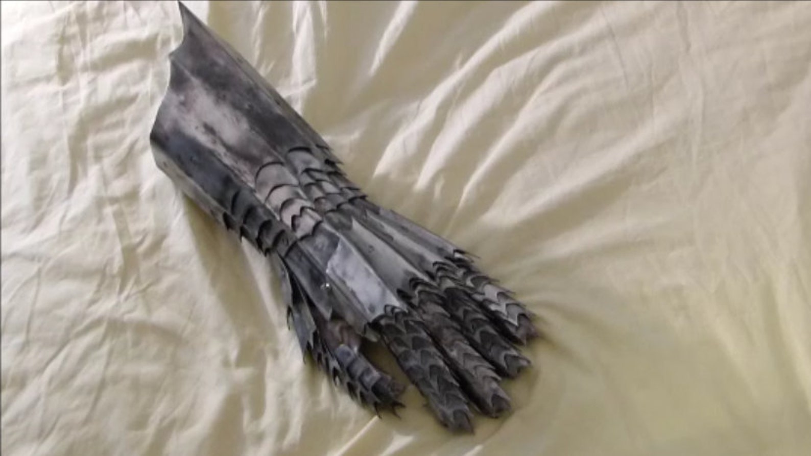 Steel Armor Gauntlet Printable Patterns, Lord of the Rings Inspired - Etsy