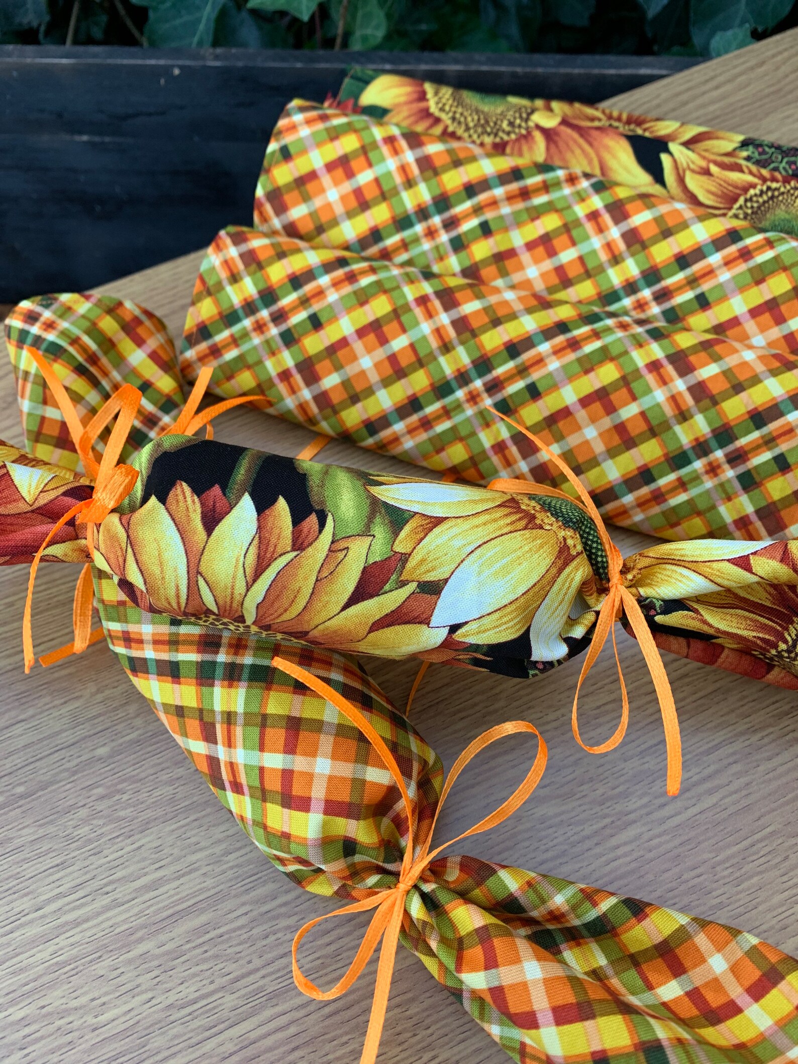 Thanksgiving Decoration Fabric Crackers Reusable and Handmade in Cotton ...