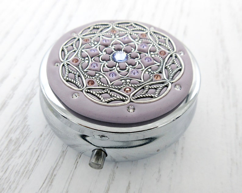 LILAC PURPLE Pill Box Case Organizer/ Mint Box With Real - Etsy