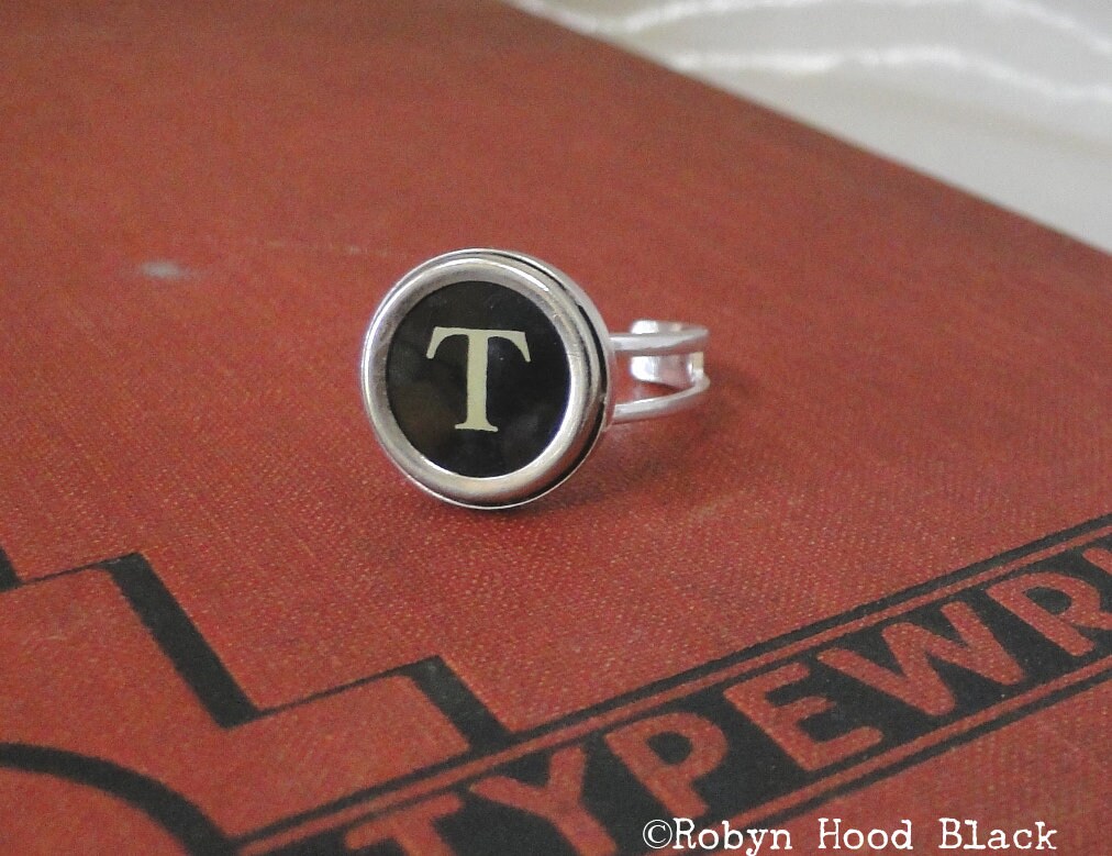 Typewriter Key Vintage Letter T Ring with shiny band | Etsy