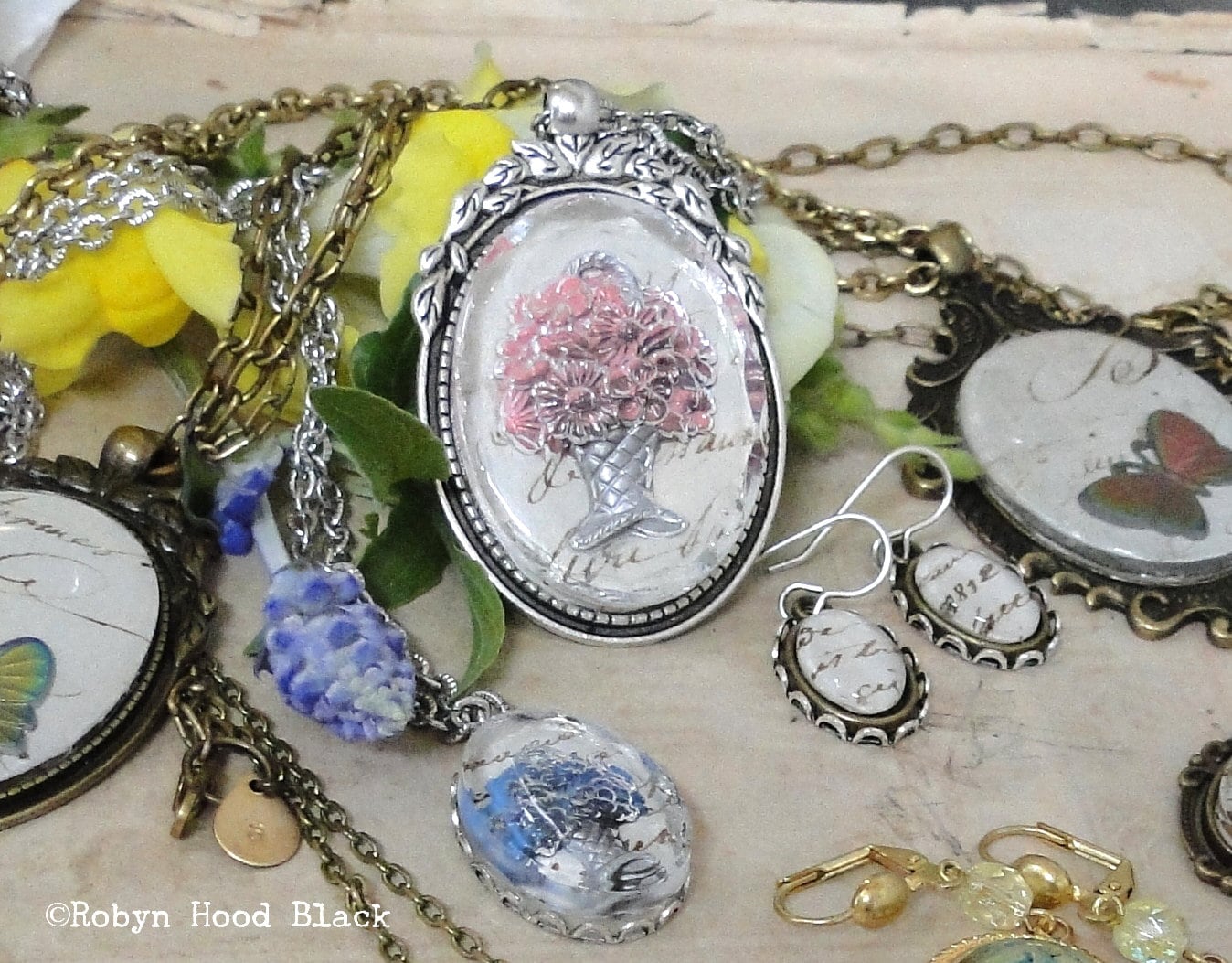 Yellow Butterfly Vintage Intaglio Glass Large Cabochon over | Etsy