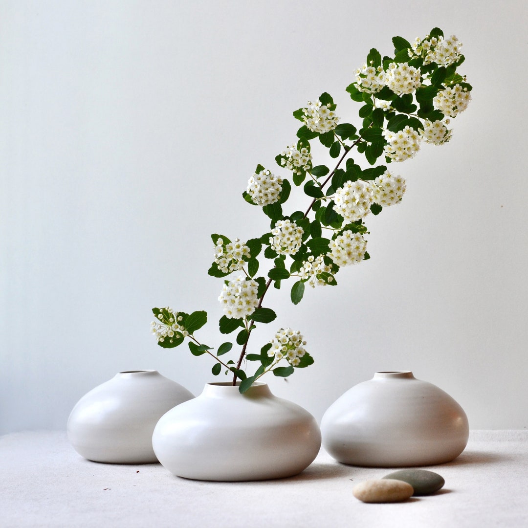 Japandi Vase, White Ikebana Vase, Handcrafted Ceramics, Japanese ...