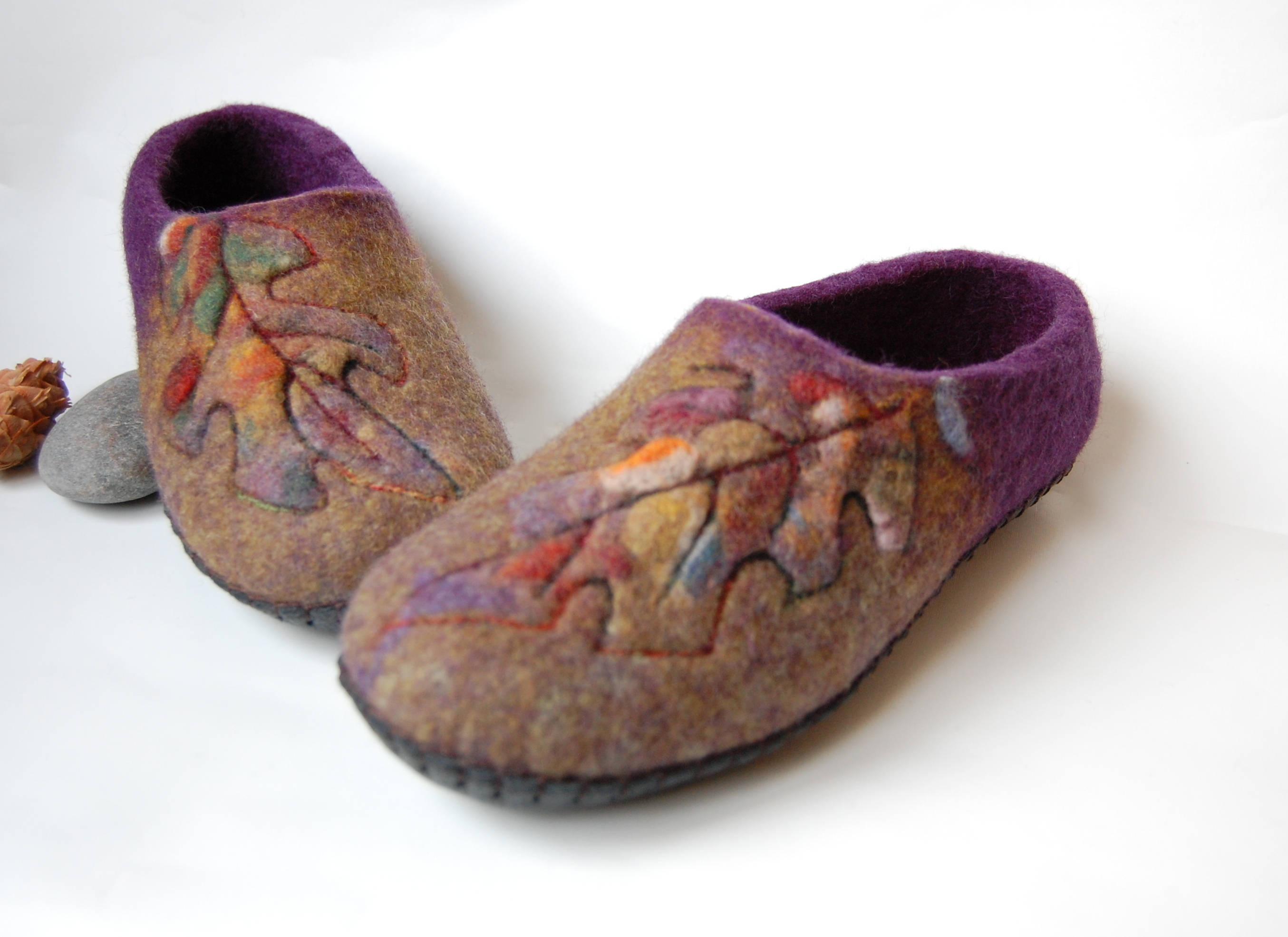 Felted slippers for woman Fall design Leaves art Felted | Etsy