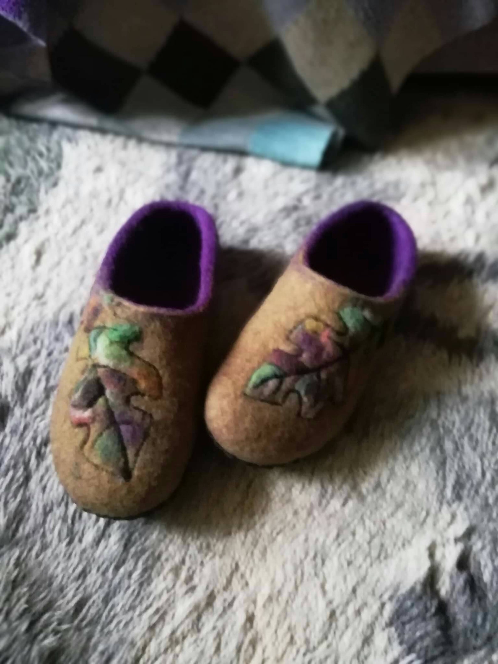 Felted Slippers for Woman Fall Design Leaves Art Felted - Etsy