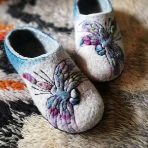 Dragonfly Art Felted Slippers for Women, Grey and Emerald Green Wool ...