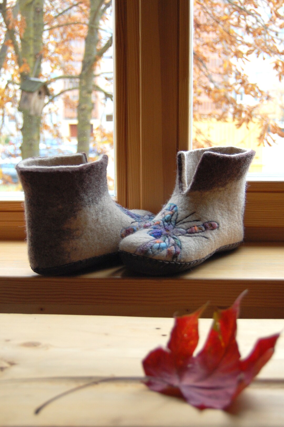Felted Wool Ankle Slippers: Beige Brown Dragonflies Art, Women's Winter ...