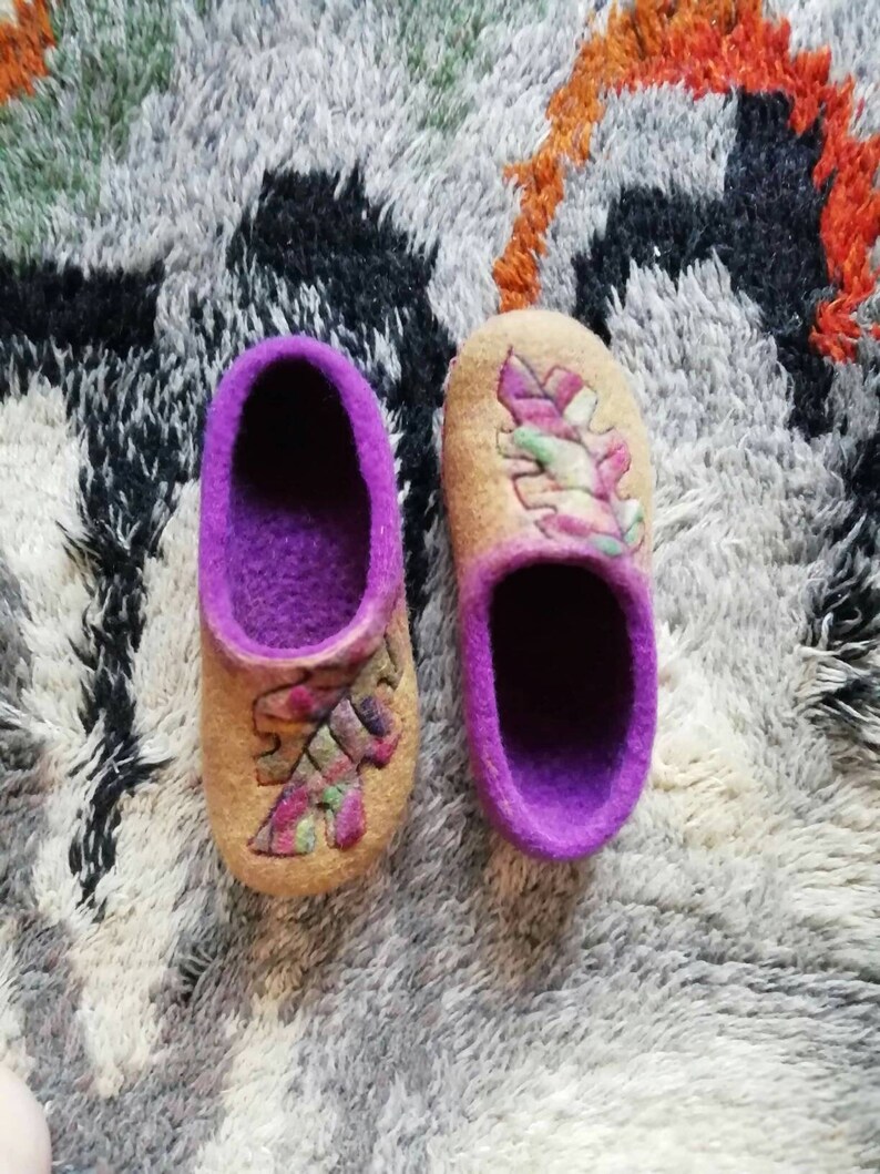 Felted Slippers for Woman, Fall Design Leaves Art Felted Slippers ...