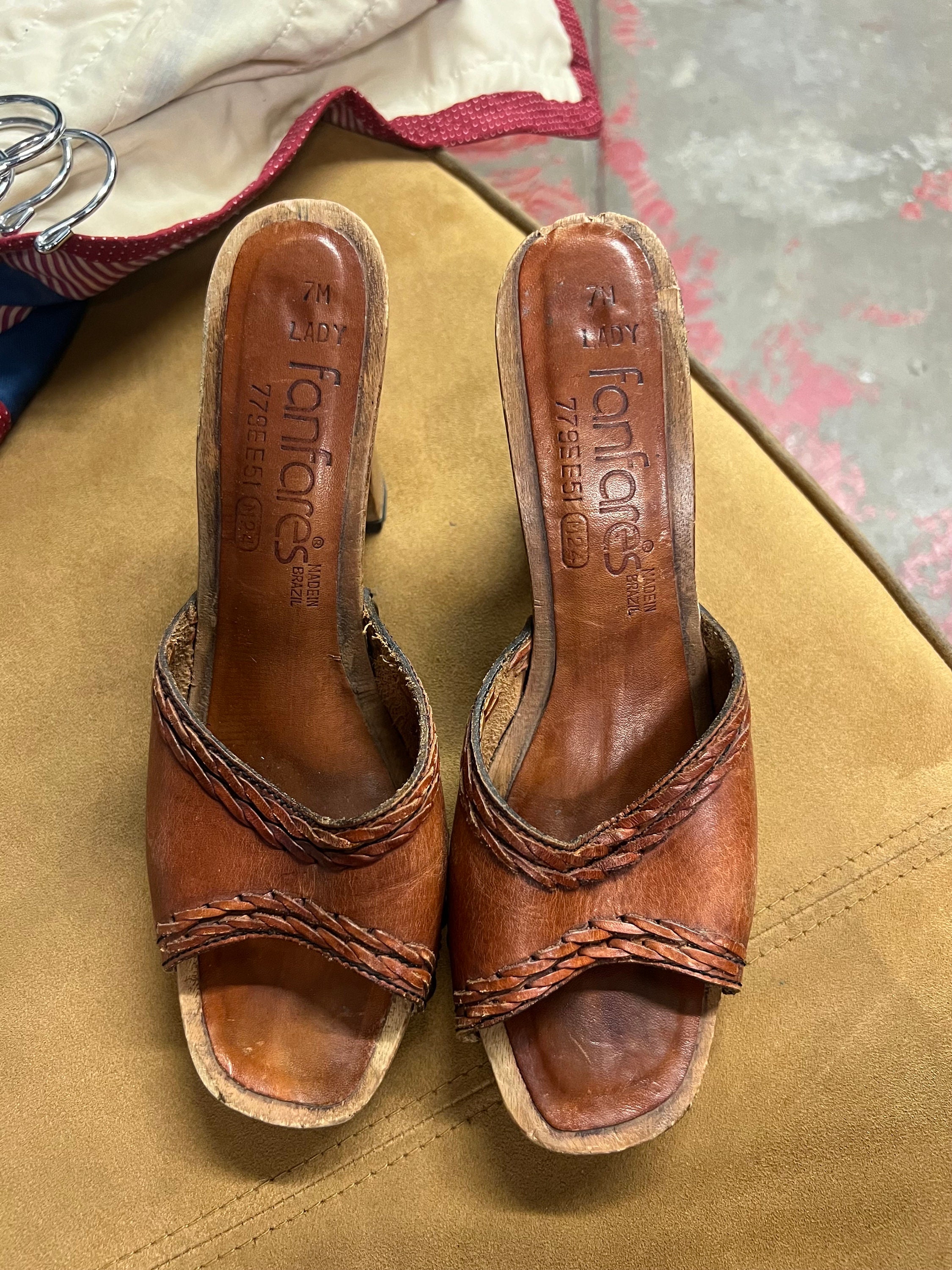 1970s Wooden Leather Slides Size 7 - Etsy