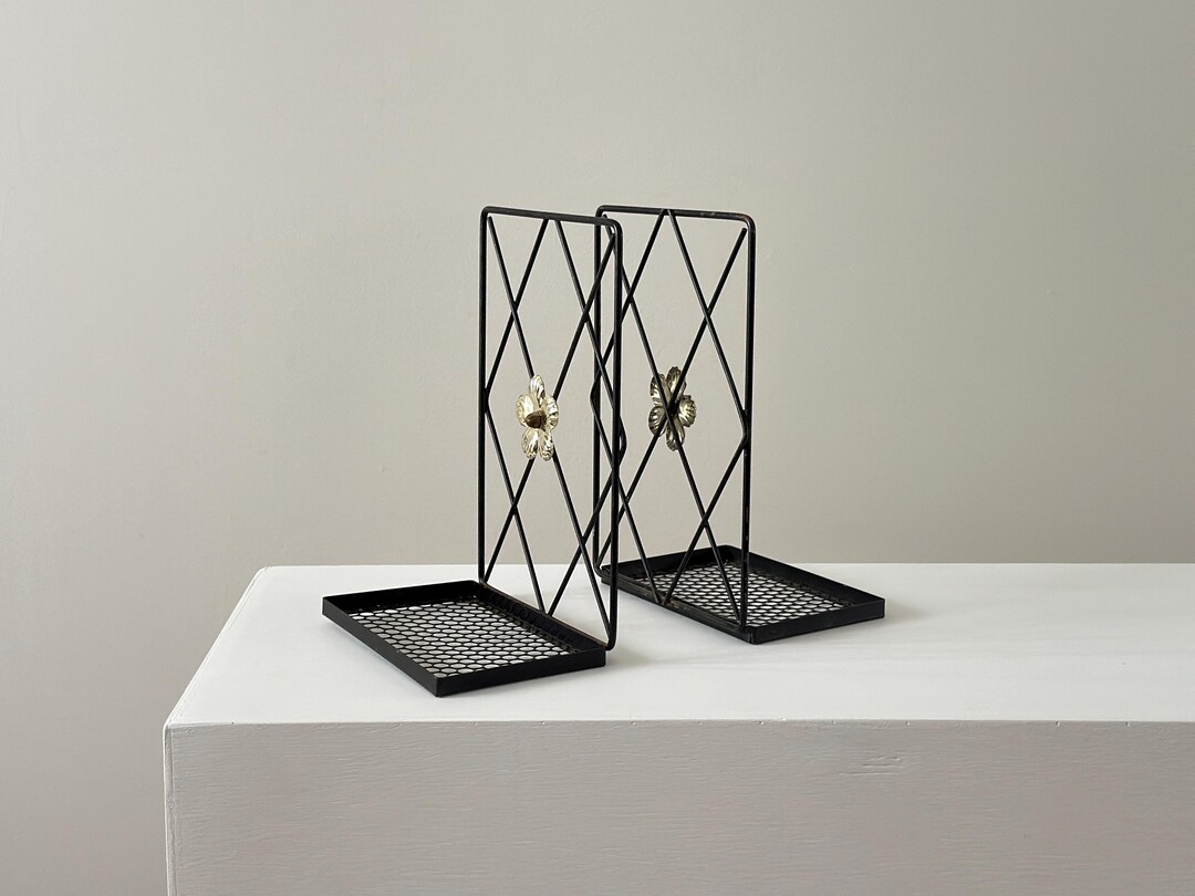 1960s Elegant Mid Century Wire Bookends With Flower Medallion - Etsy