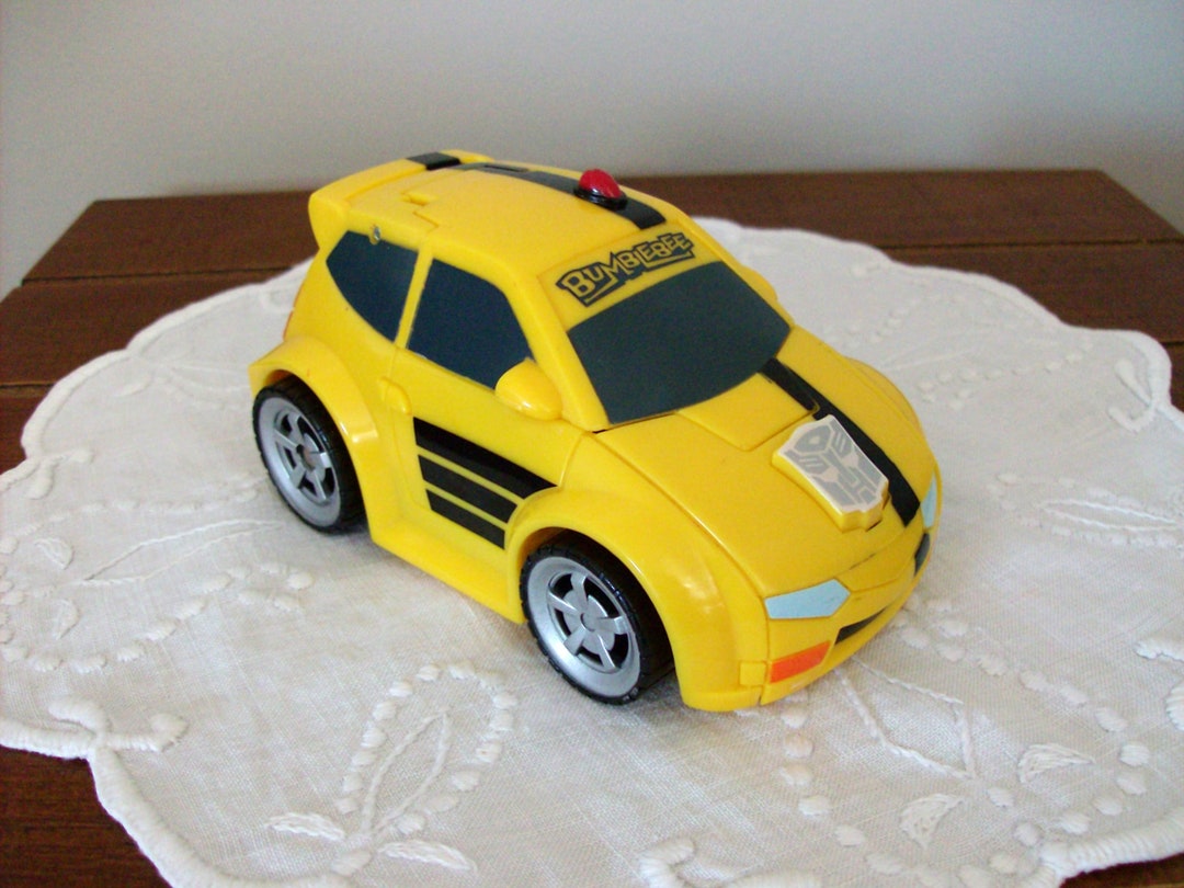 Vintage Transformer Bumblebee Autobot Rescue Car From Hasbro #81501 ...