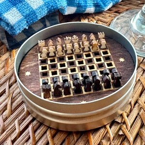 Games in the Round - Chess - Etsy