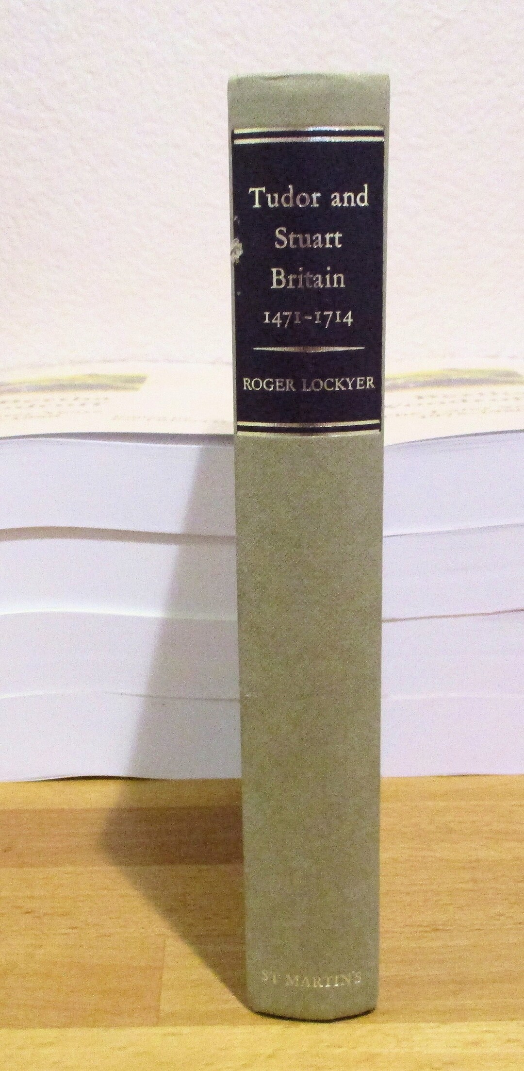 TUDOR and STUART BRITAIN, 1471-1714, by Roger Lockyer - Etsy