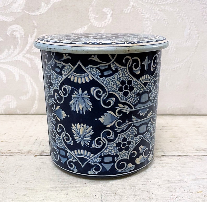 Beautiful Vintage Tin Box Delft Blue & White Ornate Artwork | Etsy
