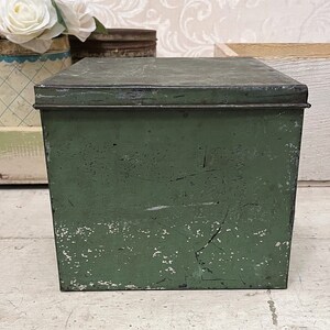 Large RUSTIC Antique Farmhouse Green Tin Box Painted Biscuit Tin ...