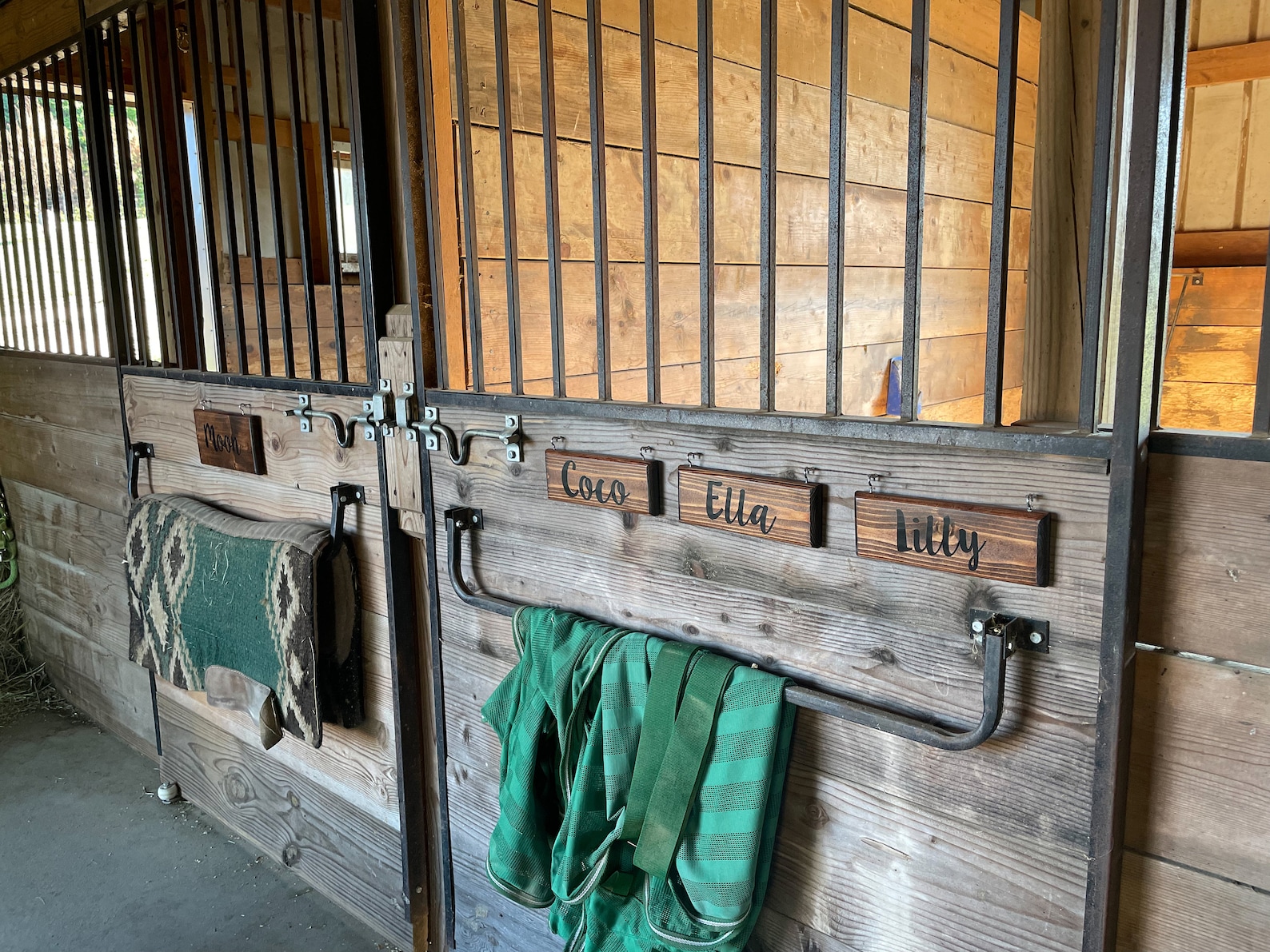 Horse Stall Sign, Stable Name Plate, Barn Name Sign, Horse Stall Name ...