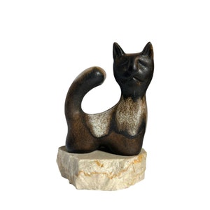 Vintage Maigon DAGA CAT Statue, Signed Studio Art Pottery, Post Modern ...