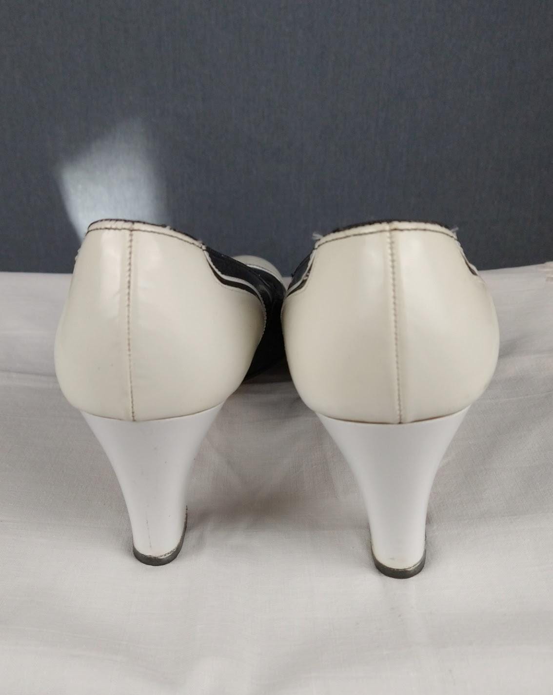 RISQUE' Spectator Pumps - Etsy