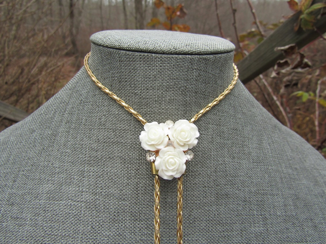 White and Gold Floral Bolo Tie Necklace Western Wedding Formal Jewelry ...
