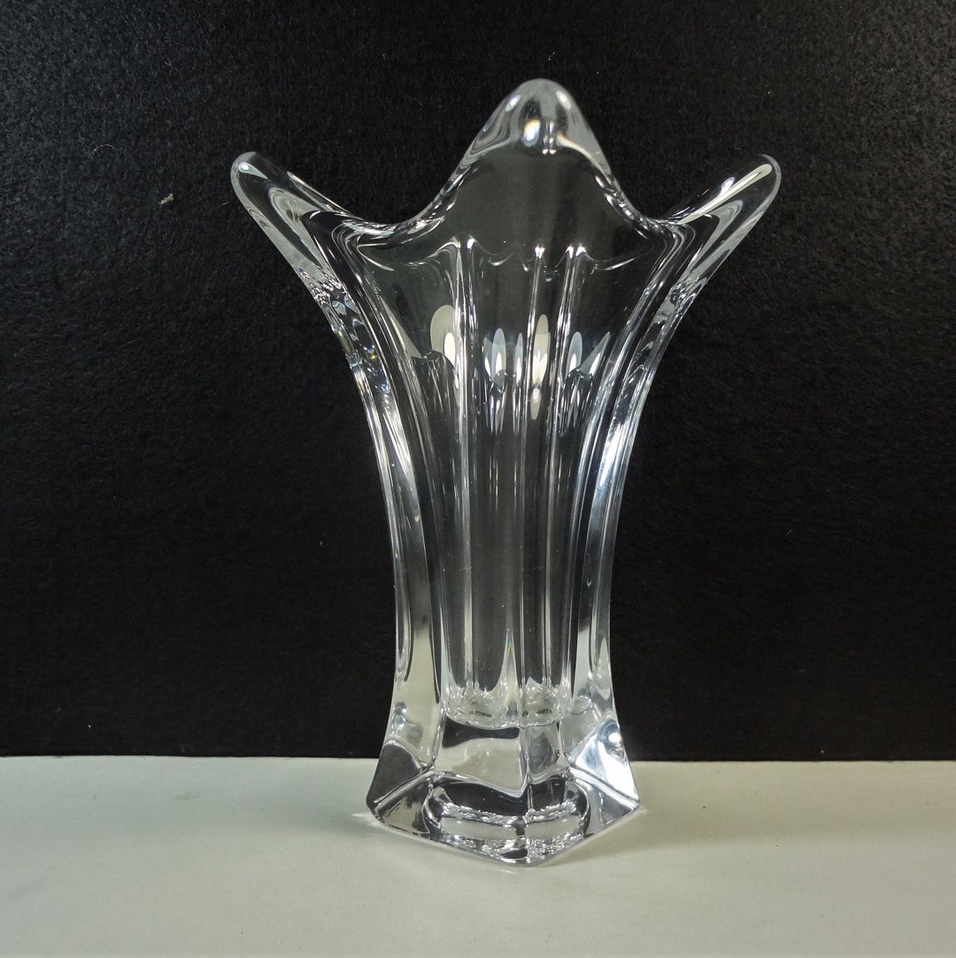 Clear Crystal Square Vase With Graceful Stretched Corners, Made in ...