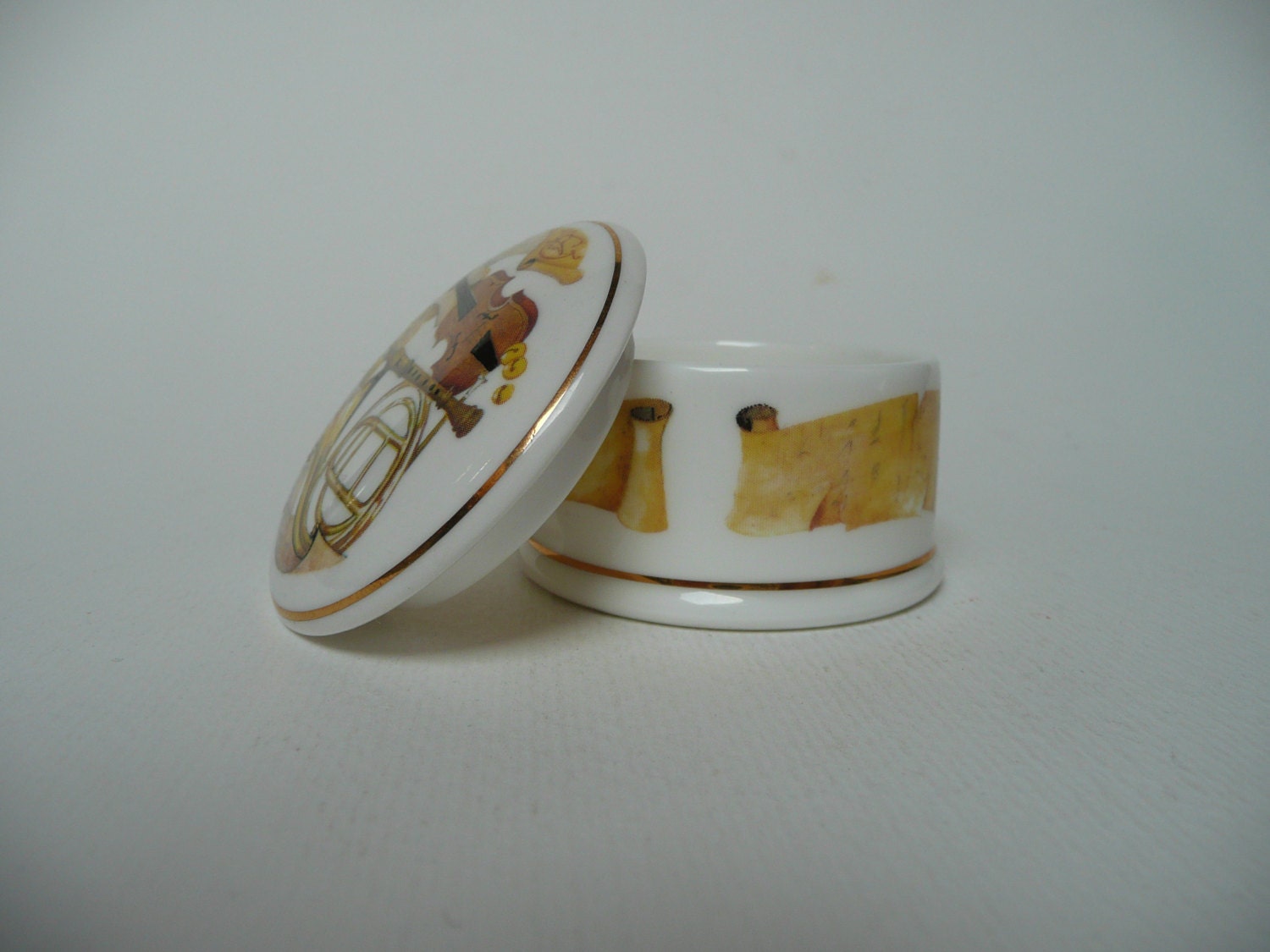 Fine Bone China Objets D' Art Made in England Trinket Box - Etsy