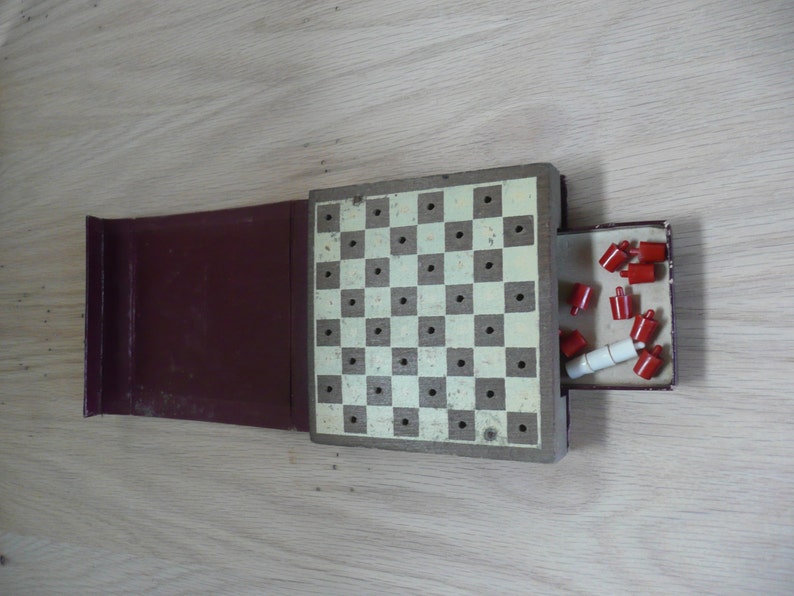 1960s Travelling Drafts Set Red and White Vol. 220 | Etsy