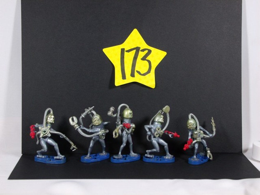 1980's Alien Invaders Figures From Britain - Etsy