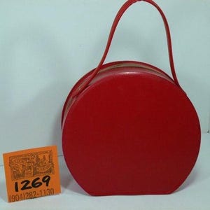 Beany and Cecil Large Round Carry Case 1940's - Etsy