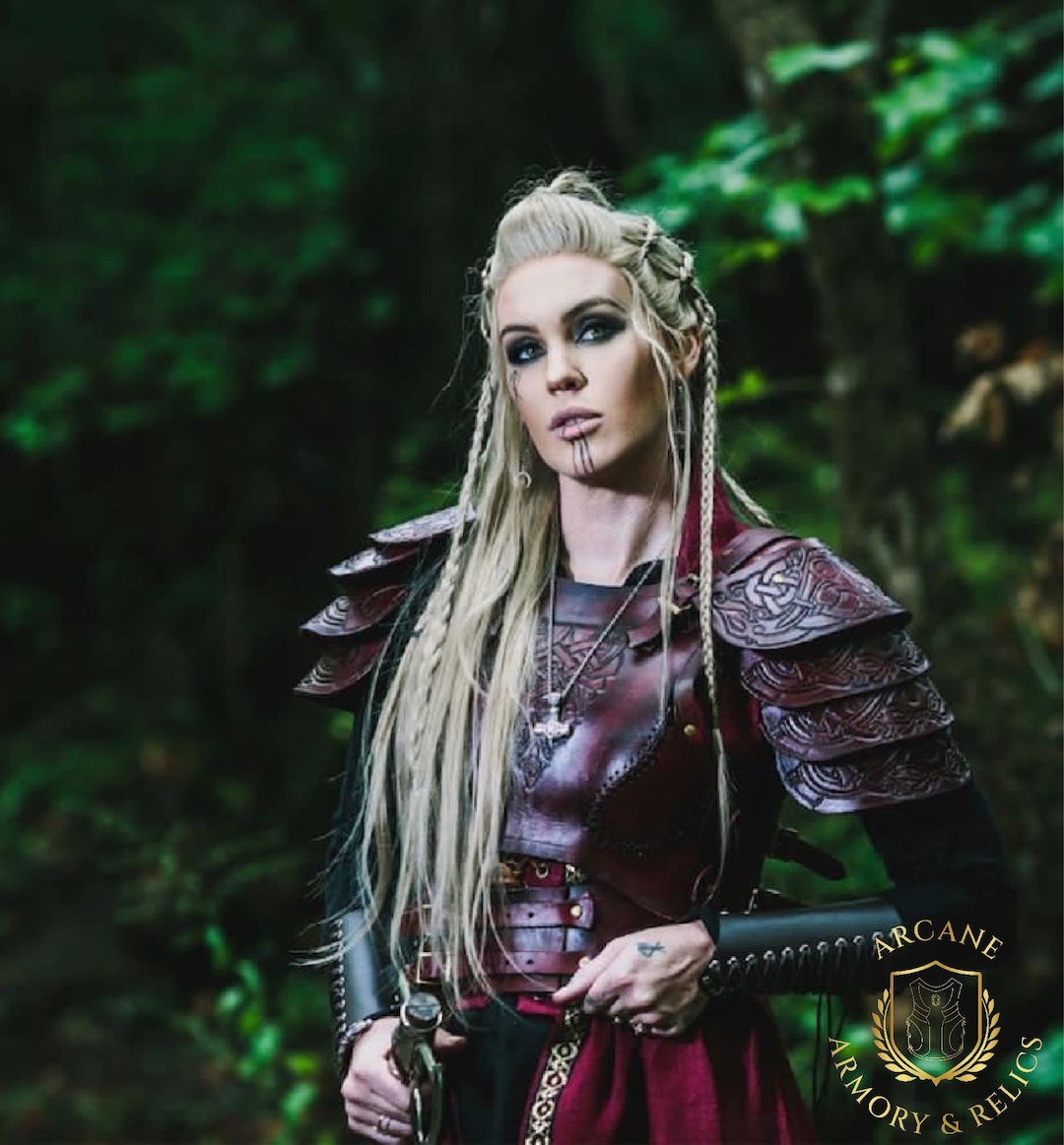 Women’s Shield Maiden Leather Armor, Belt, and Shoulders - Etsy