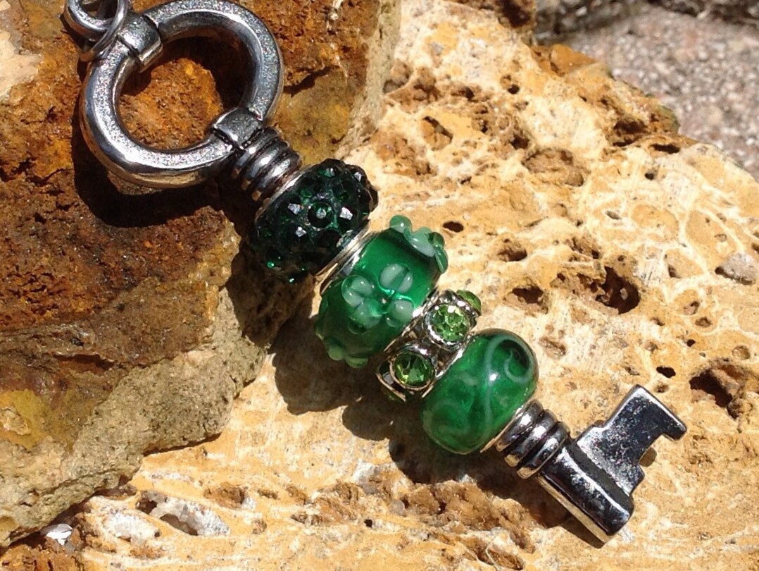 Bright Emerald Green Key Necklace Dark Green Key Pendant Key - Etsy