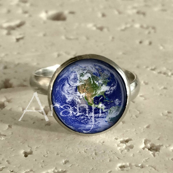 Planet Ring - Etsy