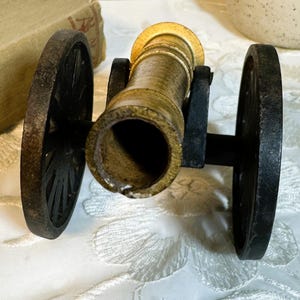 Vintage Miniature Military Canon Replica Cast Iron Civil War Spoked ...