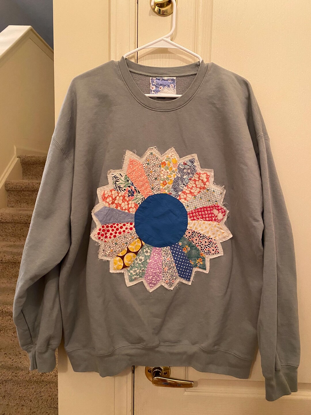 ANTIQUE DRESDEN Quilt Top Frayed Patch on New Sweatshirt/ Sage Color Sweatshirt/mens XL - Etsy