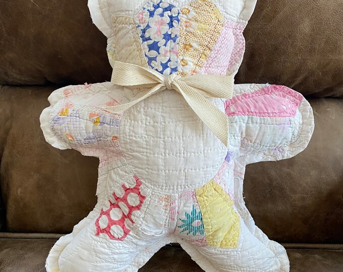 ANTIQUE QUILT TEDDY Bear Pillow/ Dresden Quilt Teddy/ Charmingly ...
