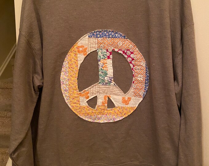 ANTIQUE QUILT Peace Sign Sewed on New Sweatshirt - Etsy