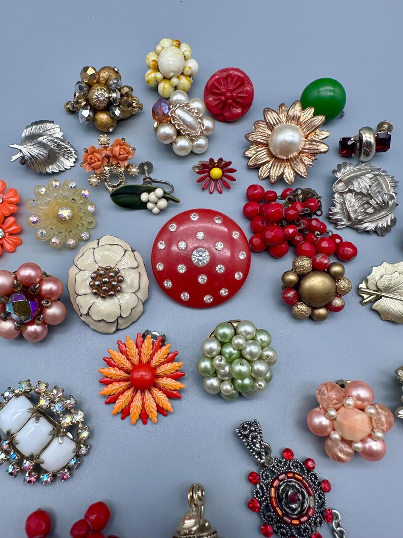 Lot of Vintage Detash, Craft, Rhinestone, Jewelry, Clip on Earrings,f17 ...