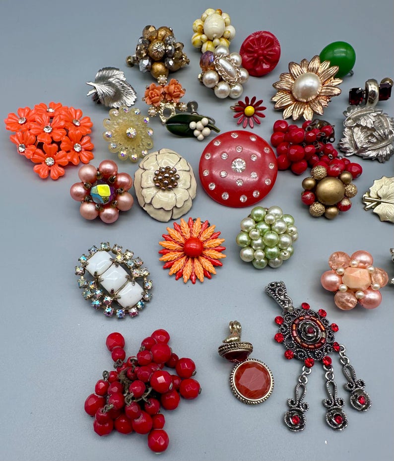 Lot of Vintage Detash, Craft, Rhinestone, Jewelry, Clip on Earrings,f17 ...