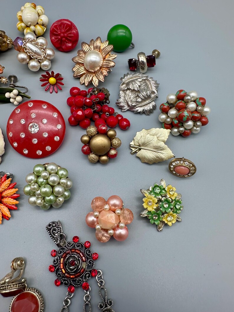 Lot of Vintage Detash, Craft, Rhinestone, Jewelry, Clip on Earrings,f17 ...