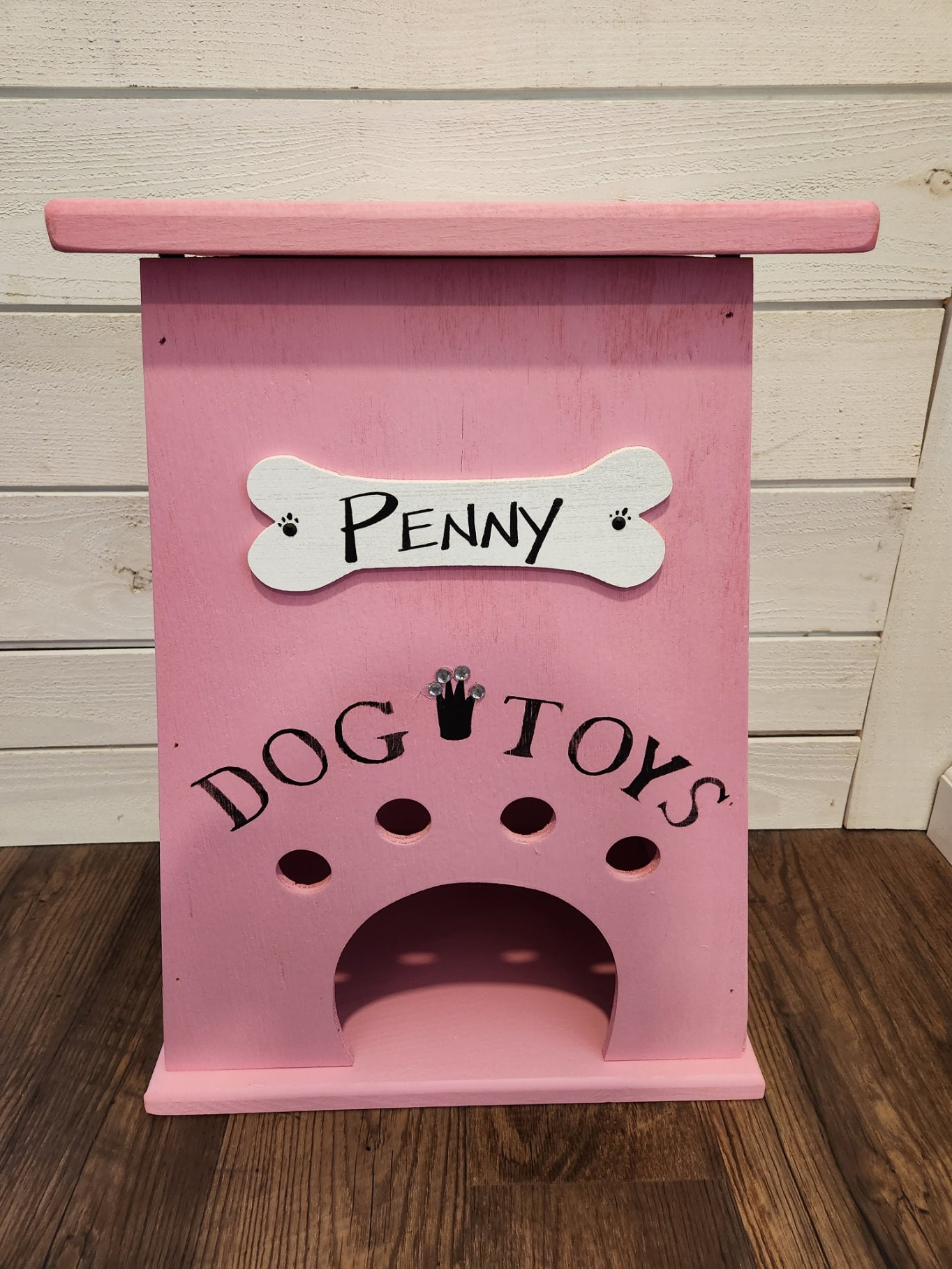 Pink dog toy box store
