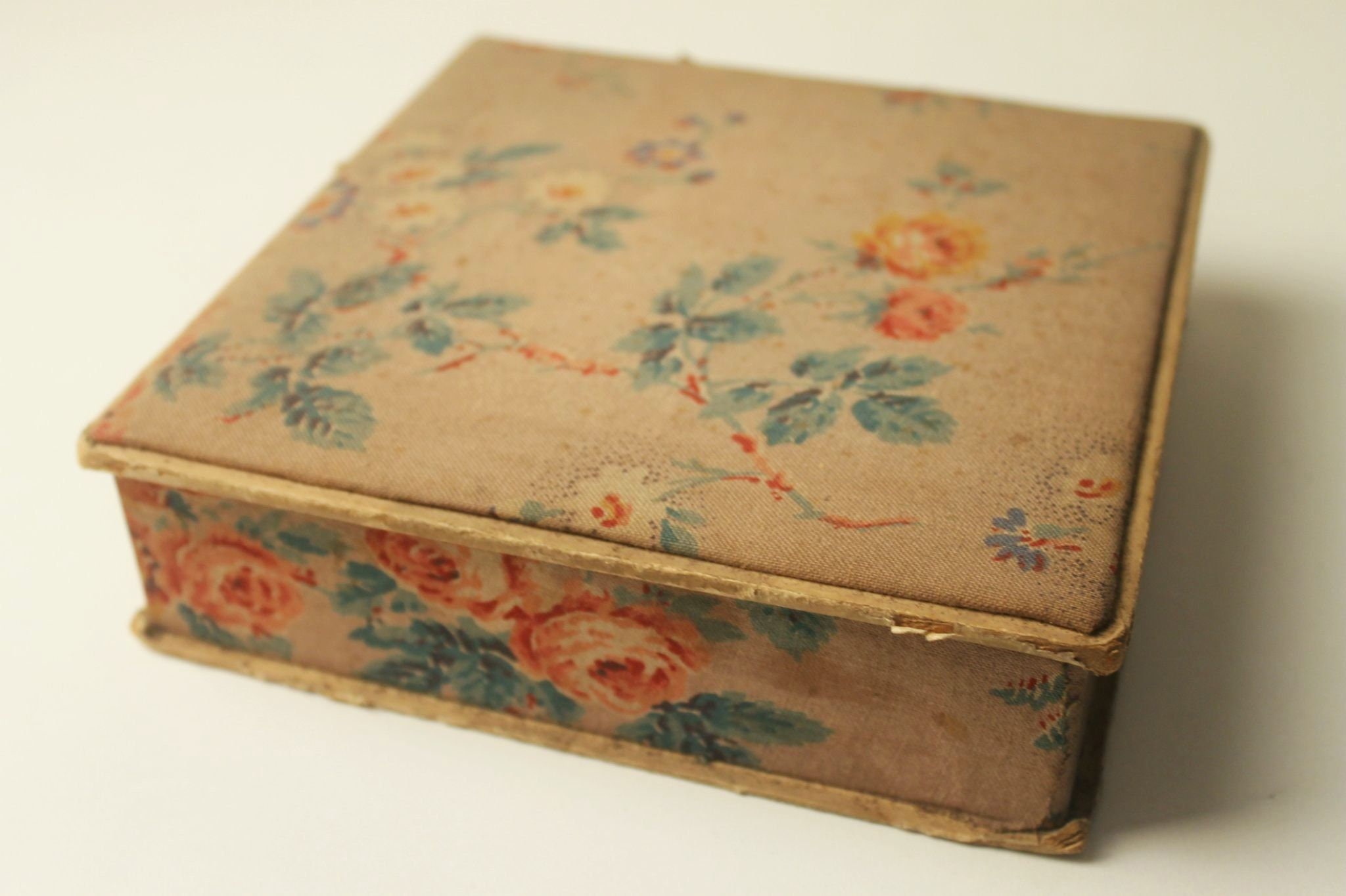 Antique 1910s Art Nouveau Paper Box Gift Box Boudoire Paper Box Textile ...