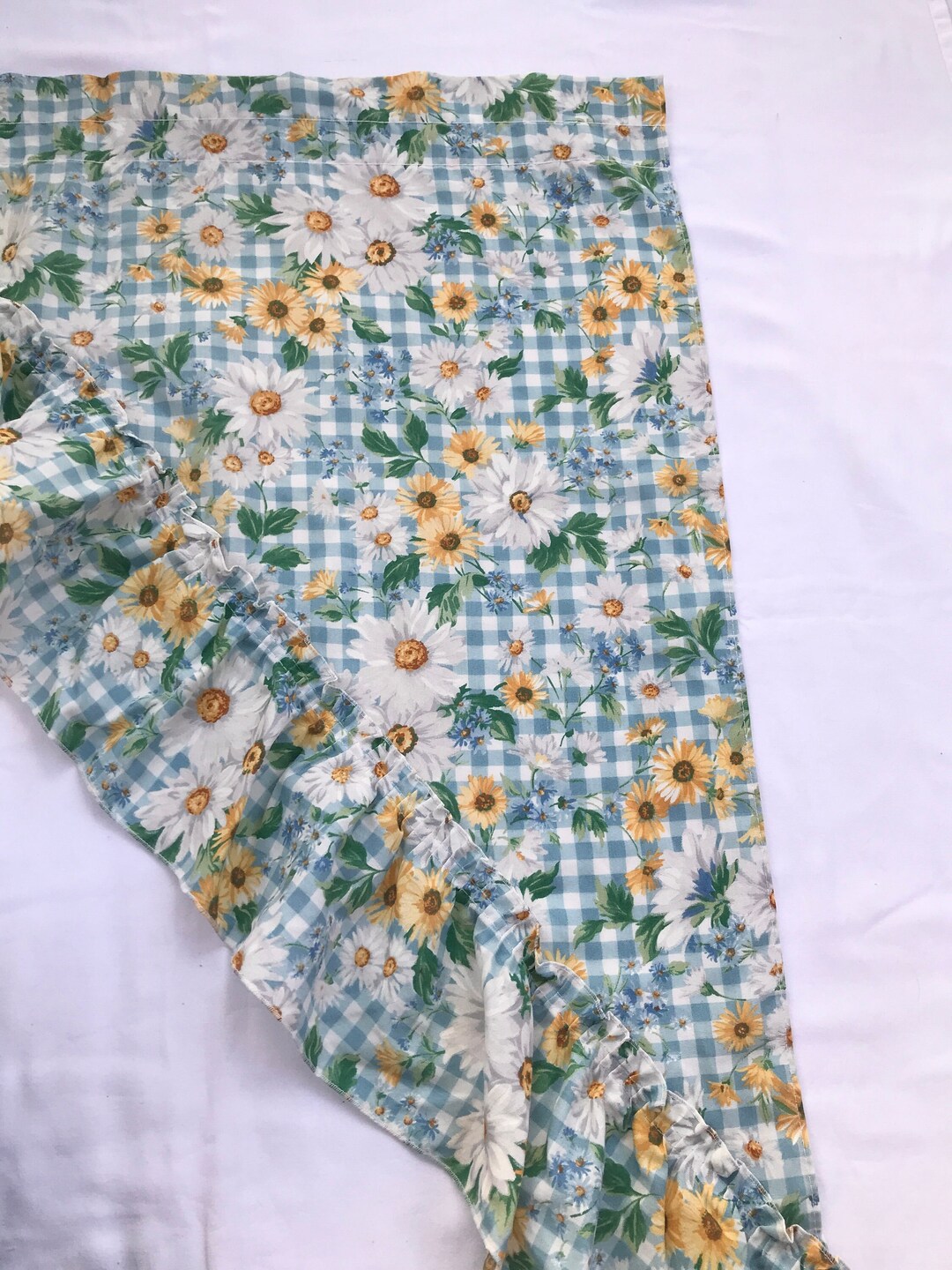 Happy Vintage Daisies and Blue Plaid Jabot Curtain/valance - Etsy