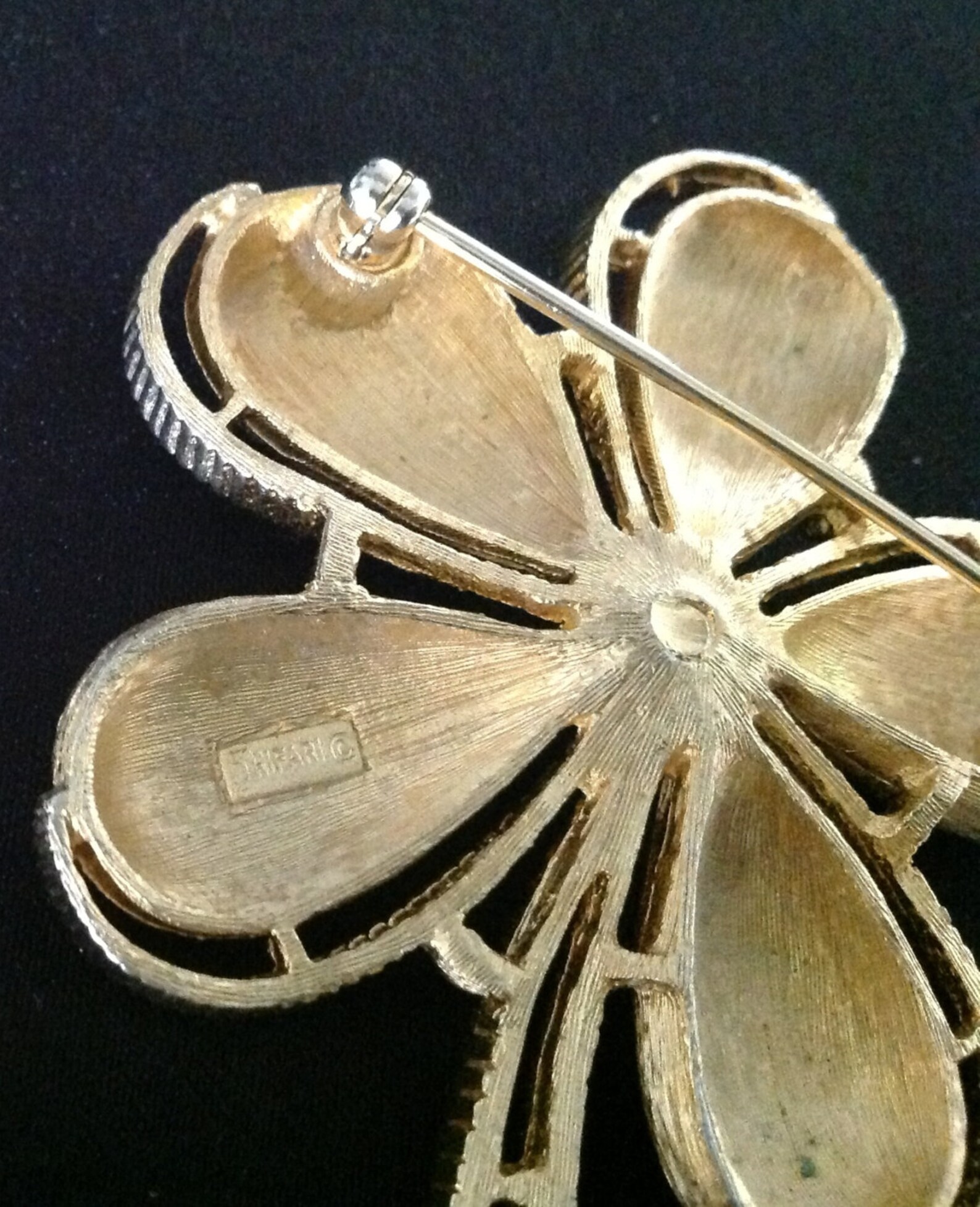 Vintage Trifari Flower Brooch. signed - Etsy