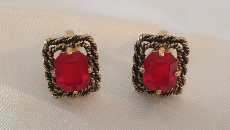 Vintage Sarah Coventry Victorian Style Ruby Red Earrings. - Etsy